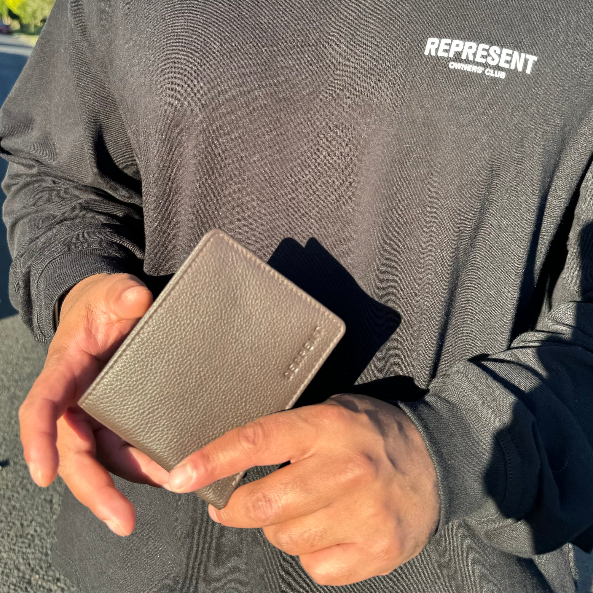 The Safest Places to Keep Your Wallet: Tips to Protect Your Valuables ...